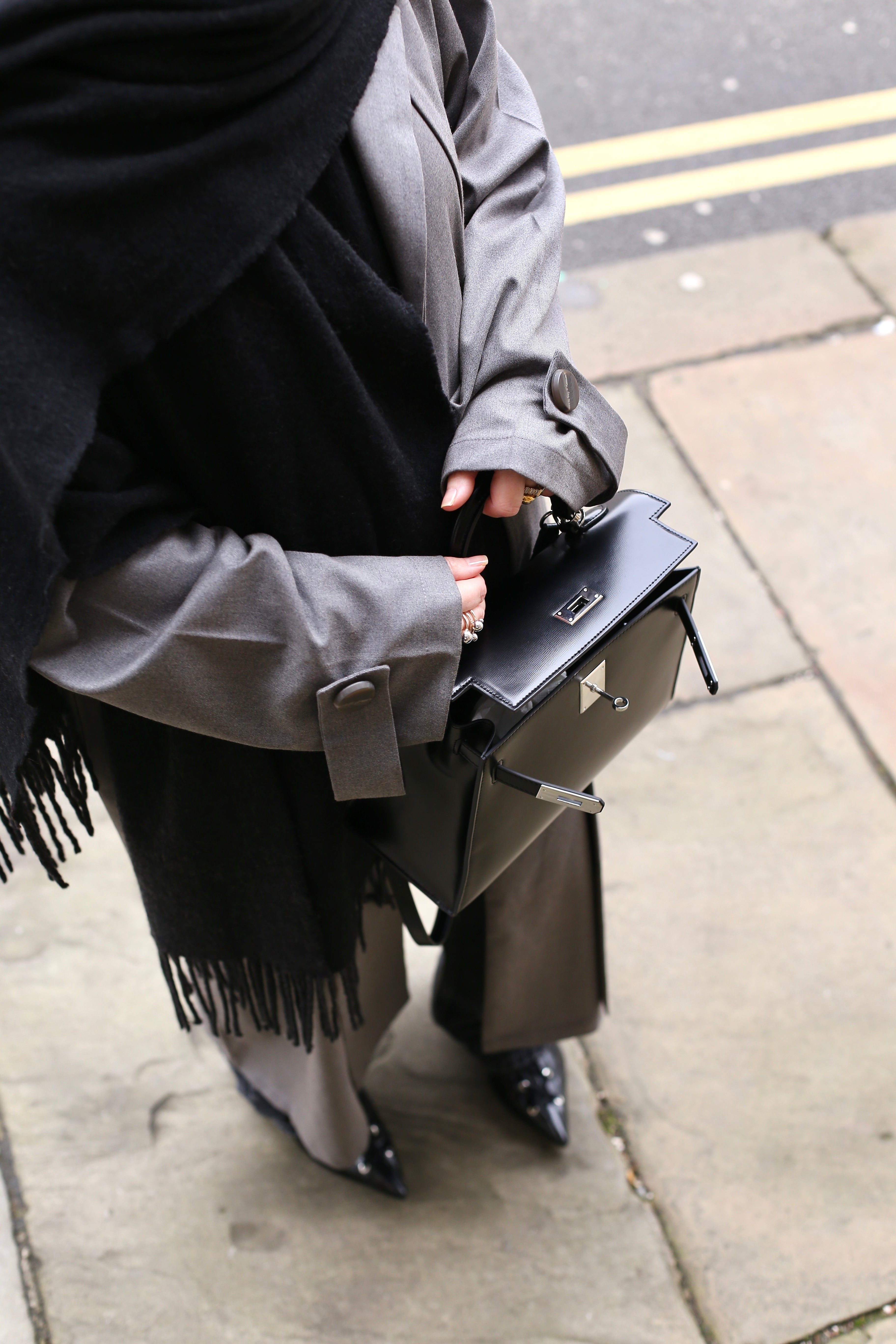Soha collection - Bolden Trench: elegance and modernity with subtle details